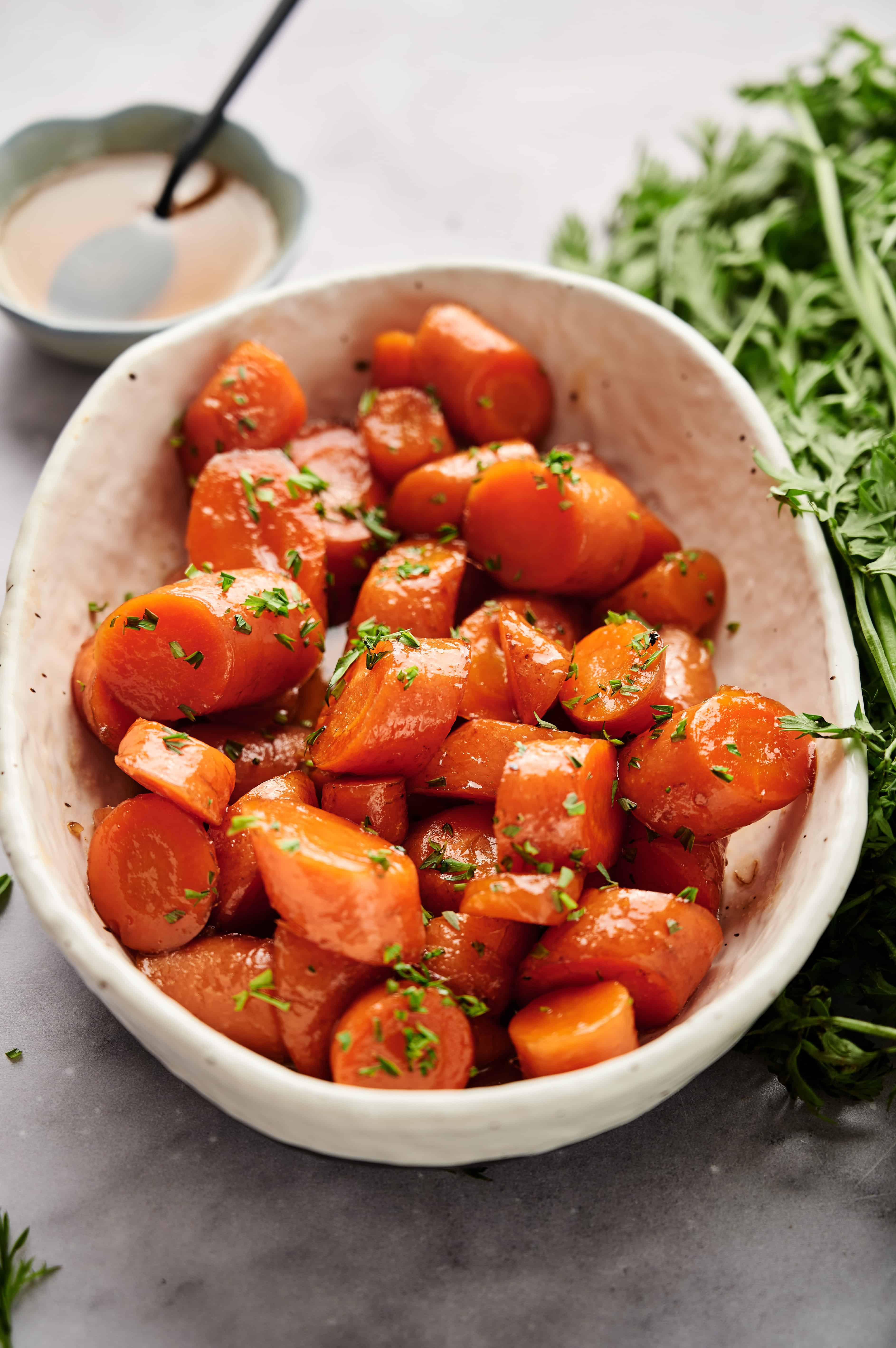 Easy Honey Glazed Carrots Recipe - Hungry Cooks Kitchen