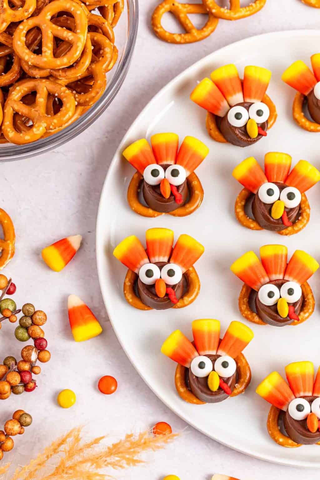 Fun Rolo Pretzel Thanksgiving Turkeys Recipe - Hungry Cooks Kitchen